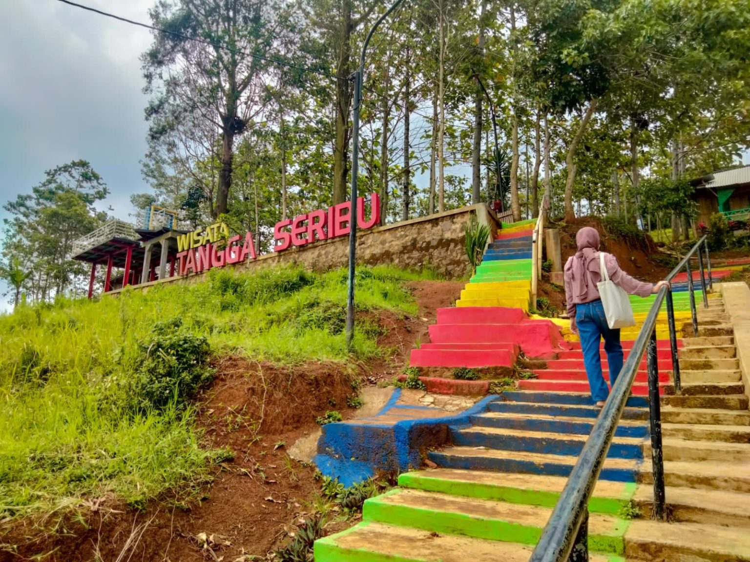 Kedamaian di Tangga Seribu Manglayang, Surga Alam Bandung – KabarSunda.com