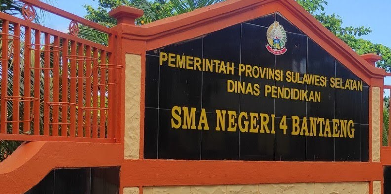 Alumni 94 SMA 4 Bantaeng Reuni, Pererat Silaturahmi dan Kunjungi Guru ...