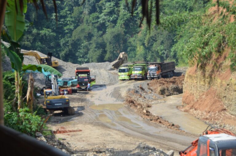 Ribut-ribut Tambang Pasir di Rumpin Bogor: KDM Tutup, Menteri PU Jalan ...