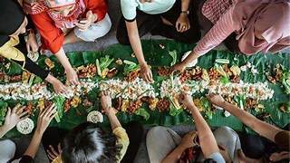 Mengenal Botram, Budaya Makan Bersama Khas Suku Sunda – KabarSunda.com